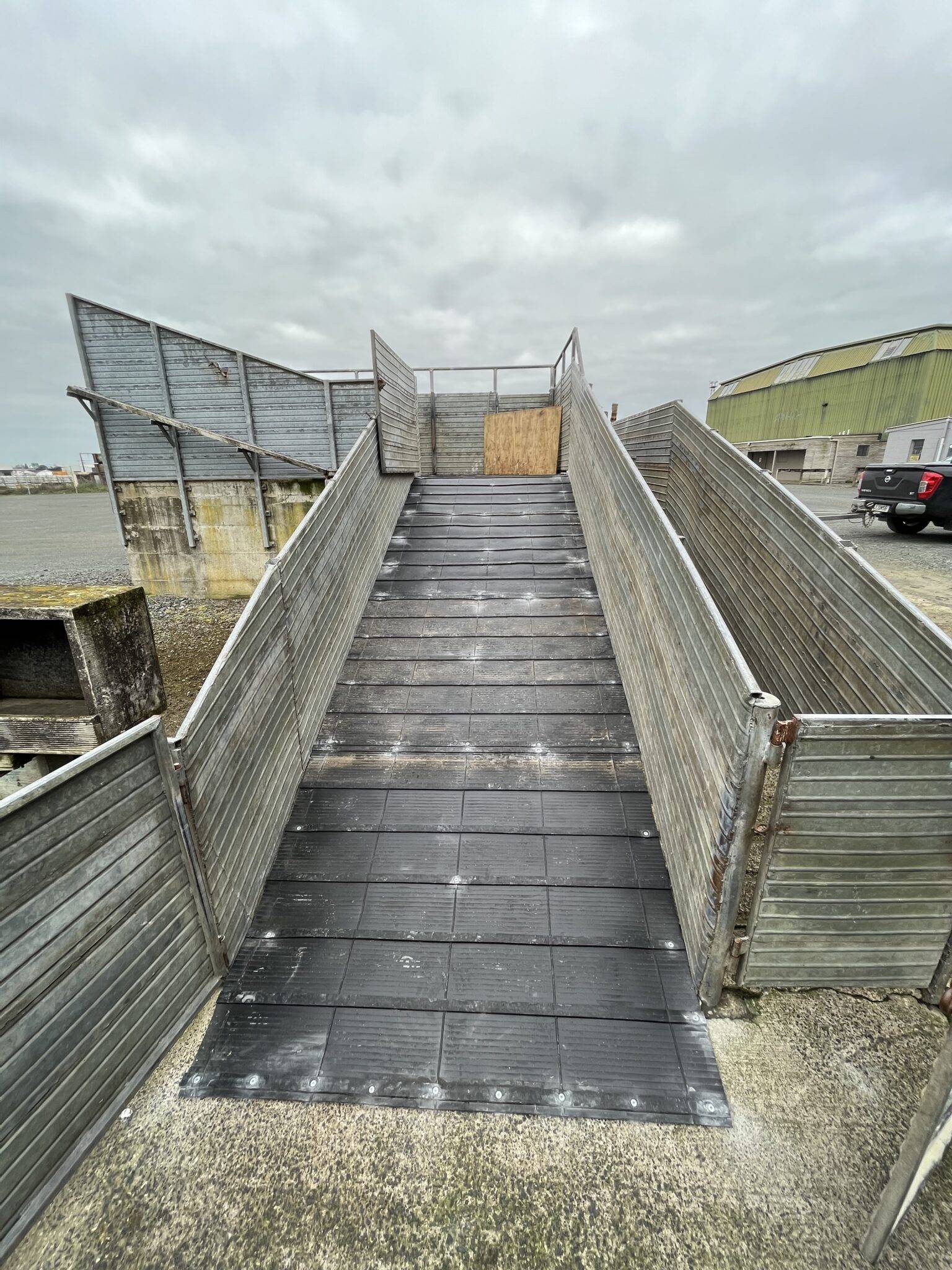 The Best Livestock Mats 2024 | Mats 4 Dairy Farmers | Cropa